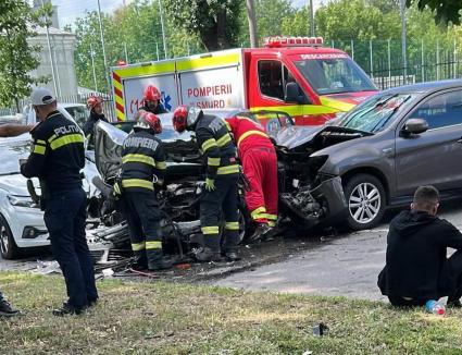 Accident cu patru mașini pe Calea Clujului din Oradea. UPDATE: O...